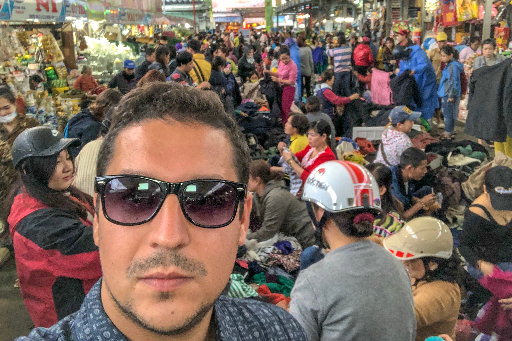 Han Market vs Con Market: 2 Best Markets in Da Nang Vietnam