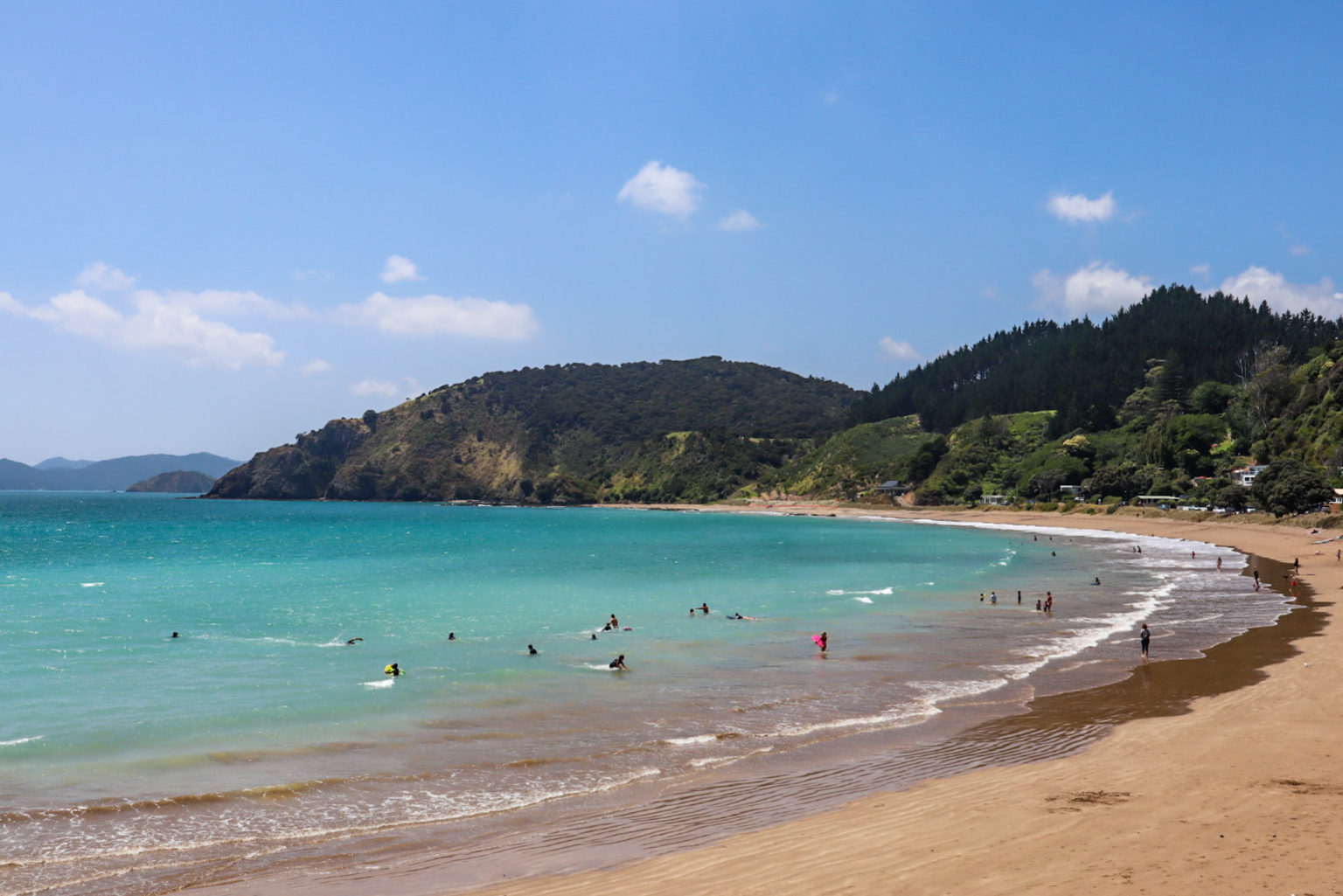 25 Beautiful New Zealand Beaches on the North & South Island
