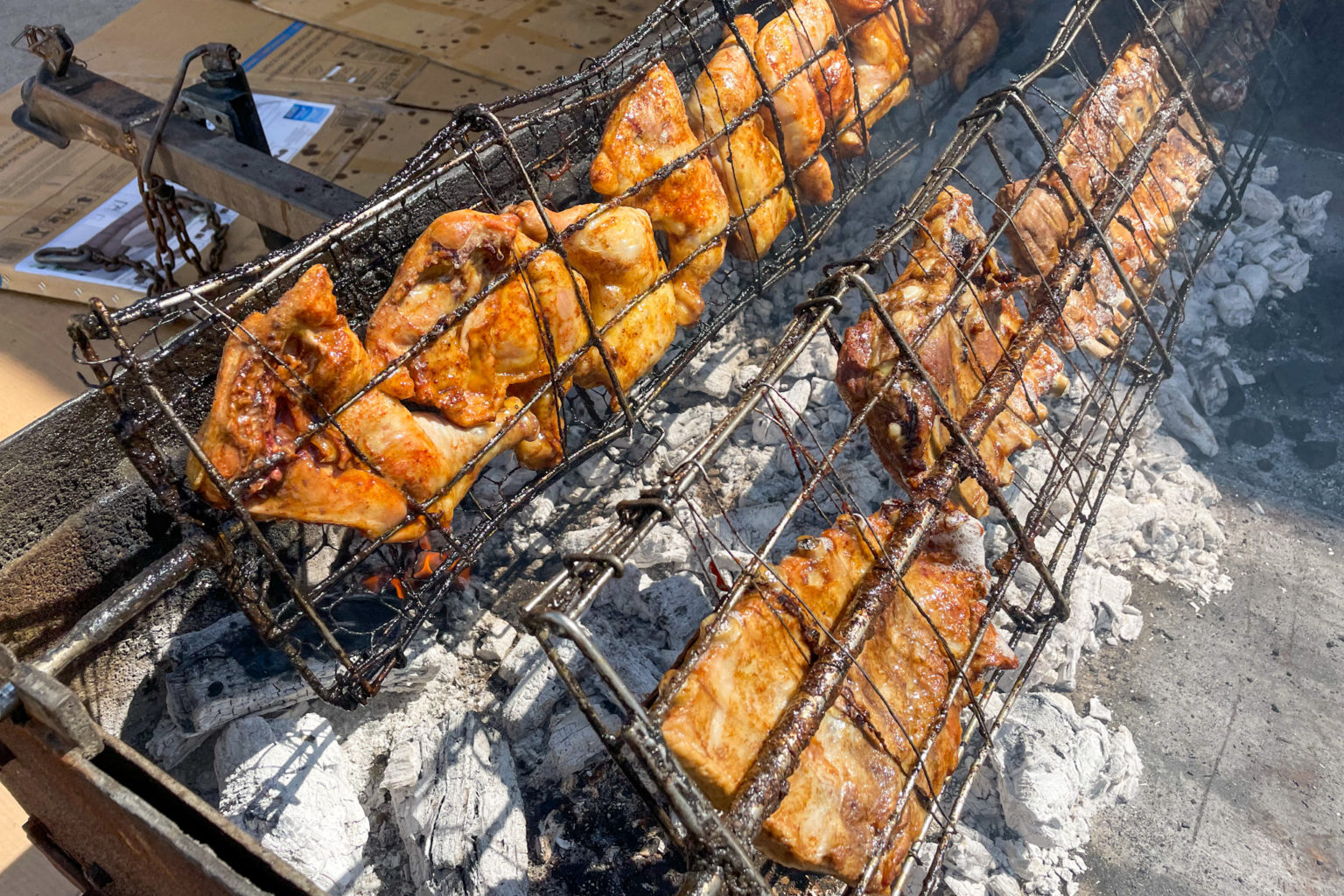 15 Best Maui Food & Drinks: Huli Huli Chicken to Pineapple Wine!