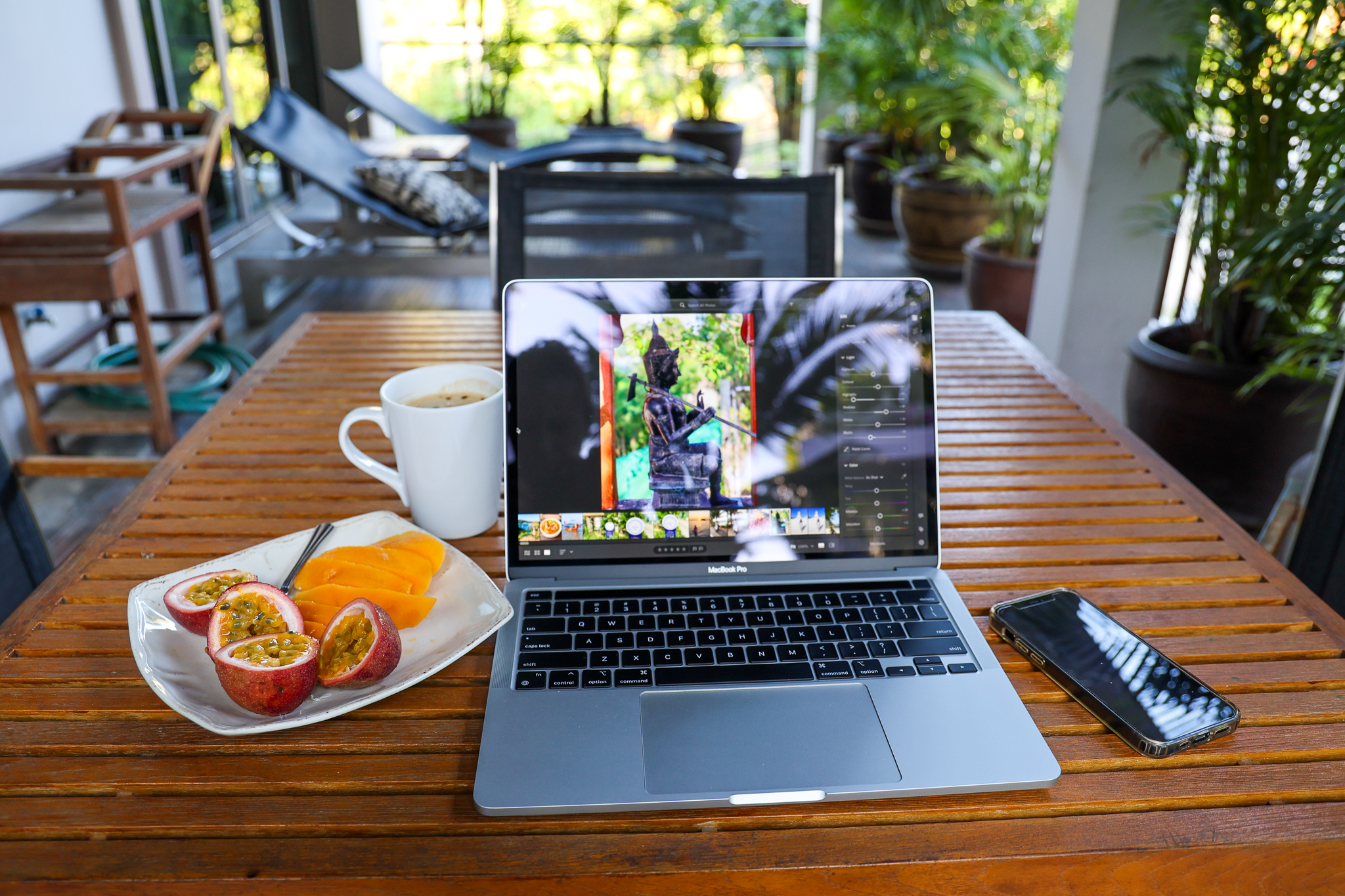 20 Super Helpful Airbnb Host Tips From Seasoned Travelers