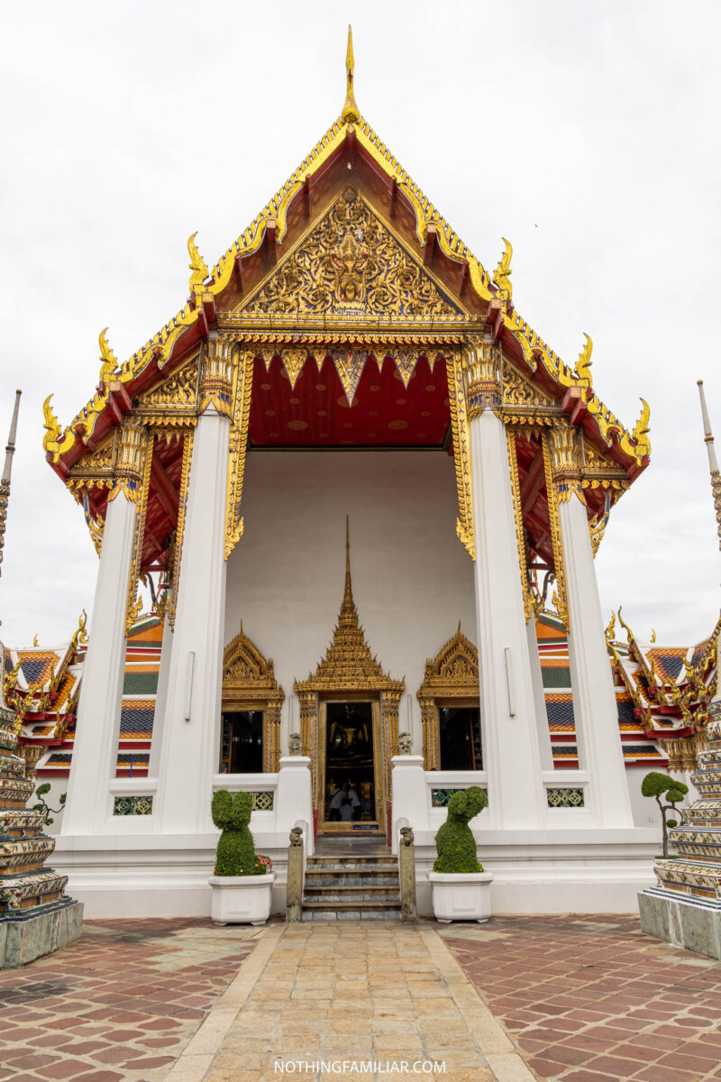 8 Things to Know Before Visiting the Reclining Buddha Bangkok