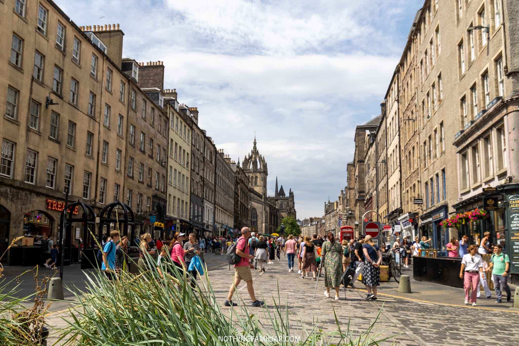 Is the Royal Mile Edinburgh Worth Visiting Or a Tourist Trap?