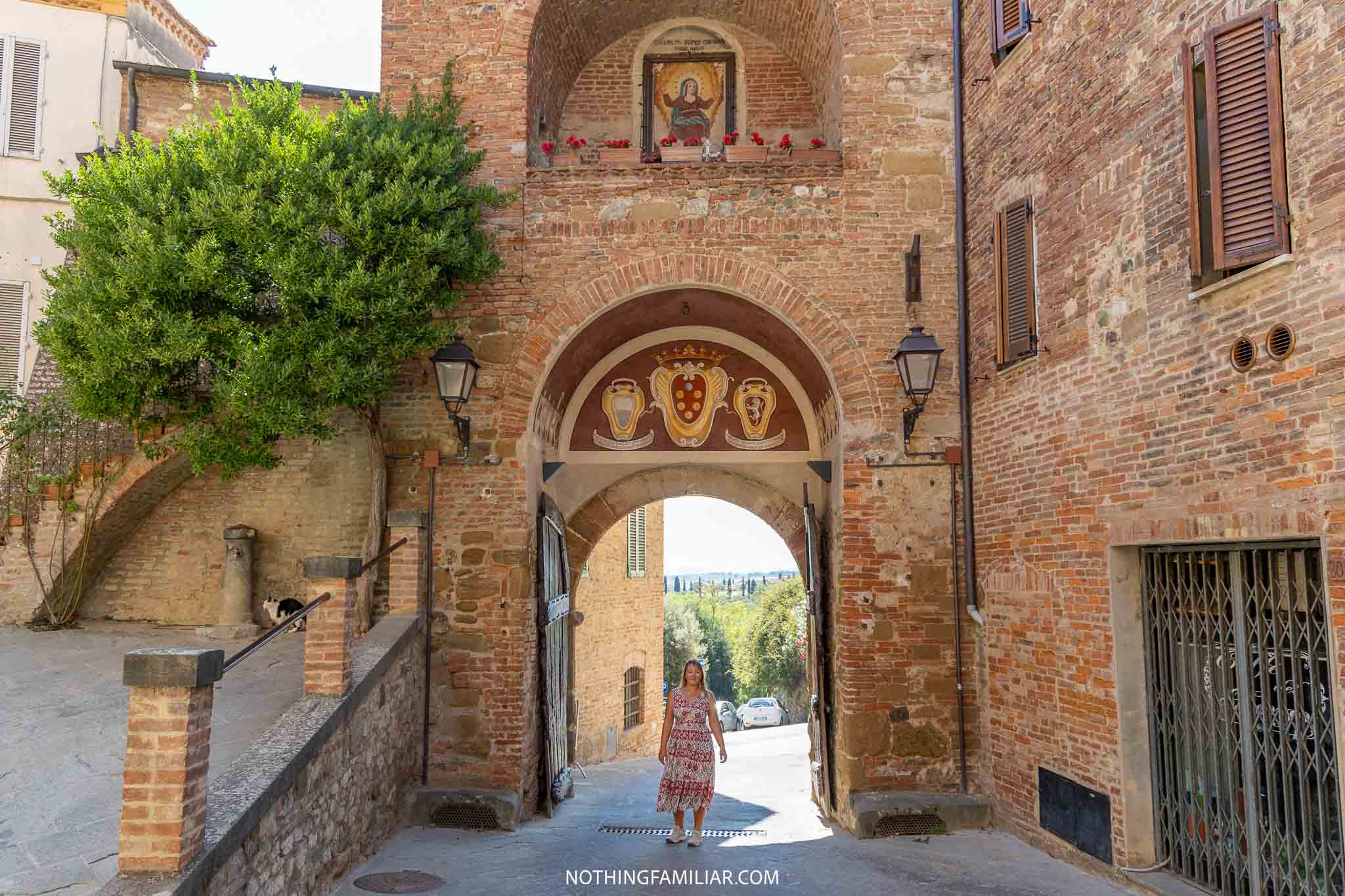 10 Perfect Italy Outfits to Pack For Every Season