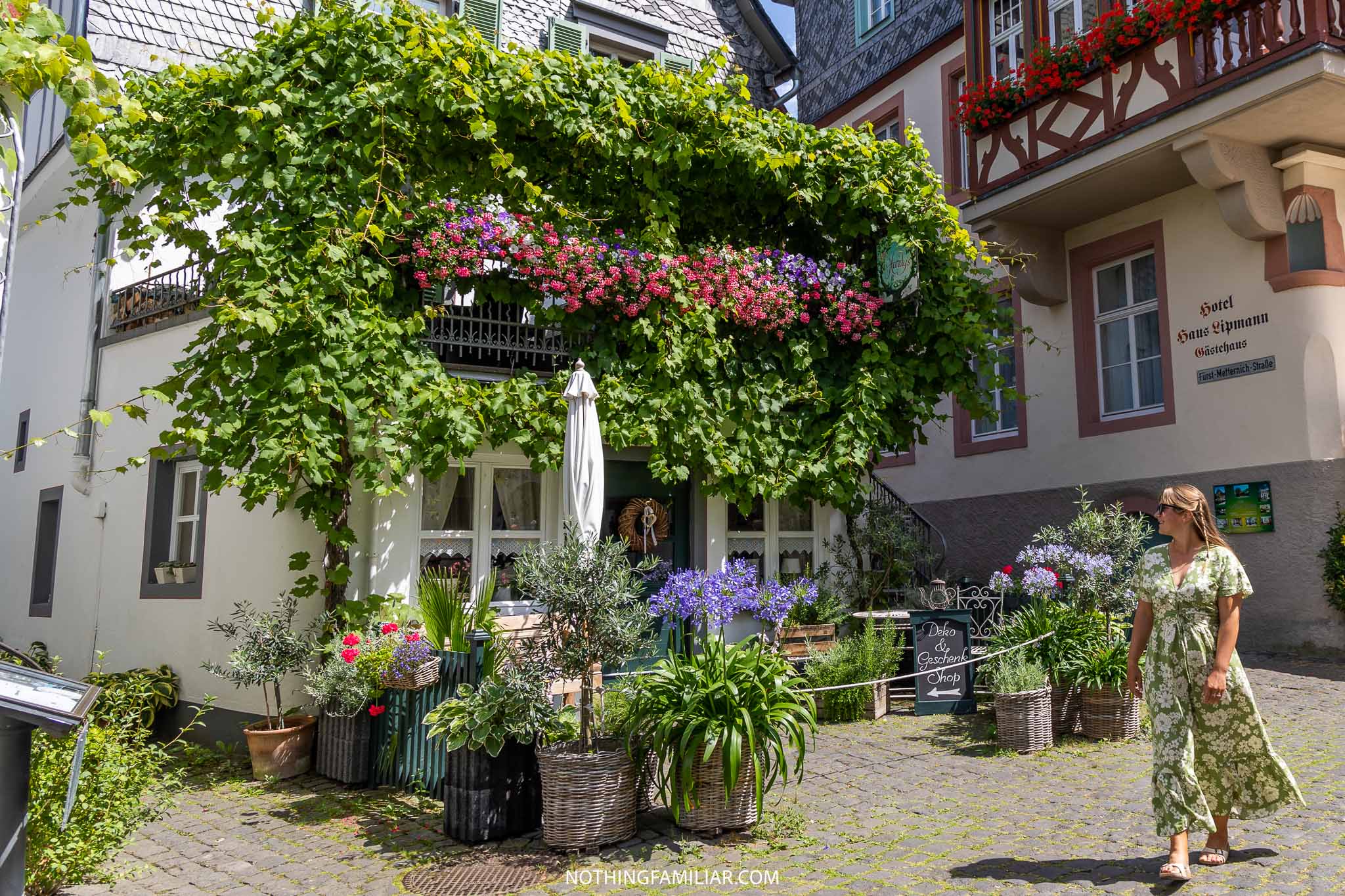 6 Germany Outfits That Keep You Cute and Comfy All Trip